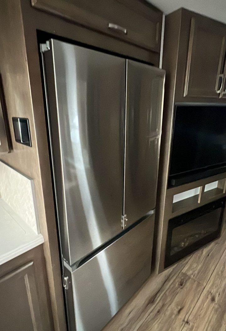 Choosing the Perfect RV for Full-Time Living | Life in The RV